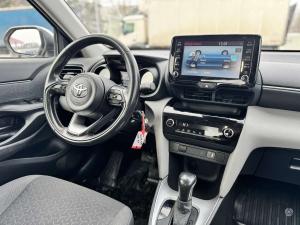 Balts Toyota Yaris Cross 2021 Viļņa, ar dzinēja tilpumu 1.49 L un nobraukumu 161 tūkst. km par 16350 €, foto 17 vietnē AUTOMOTO.COM.LV