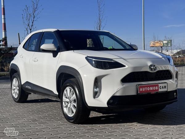 Balts Toyota Yaris Cross 2021 Viļņa, ar dzinēja tilpumu 1.50 L un nobraukumu 163 tūkst. km par 15650 €, foto 2 vietnē AUTOMOTO.COM.LV