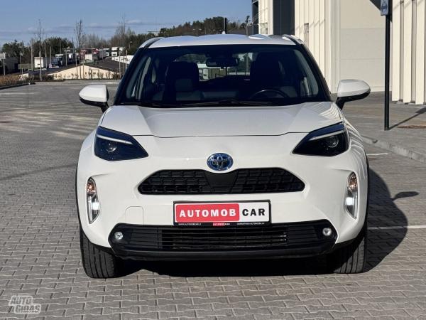 Balts Toyota Yaris Cross 2021 Viļņa, ar dzinēja tilpumu 1.50 L un nobraukumu 163 tūkst. km par 15650 €, foto 3 vietnē AUTOMOTO.COM.LV