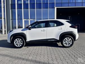 Balts Toyota Yaris Cross 2021 Viļņa, ar dzinēja tilpumu 1.50 L un nobraukumu 163 tūkst. km par 15650 €, foto 8 vietnē AUTOMOTO.COM.LV