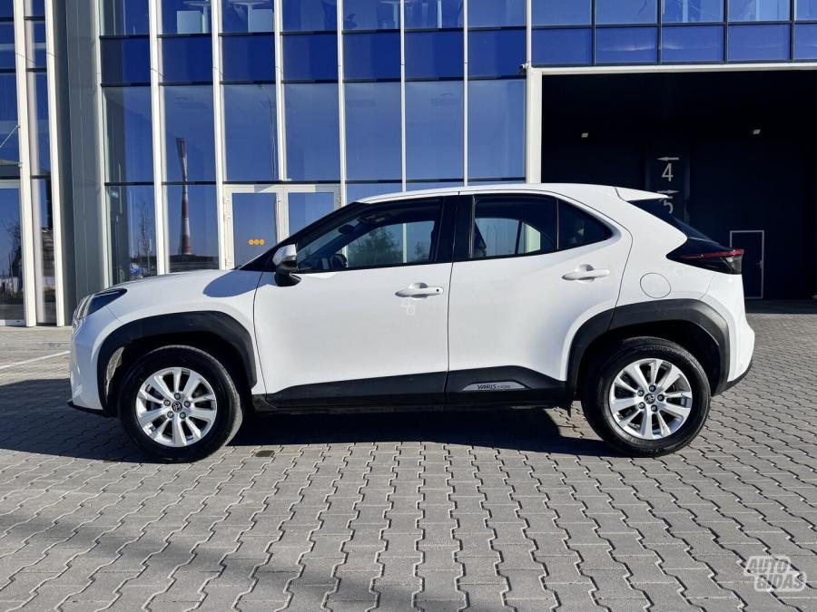 Balts Toyota Yaris Cross 2021 Viļņa, ar dzinēja tilpumu 1.50 L un nobraukumu 163 tūkst. km par 15650 €, foto 8 vietnē AUTOMOTO.COM.LV