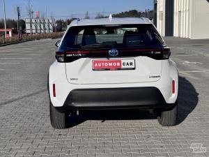 Balts Toyota Yaris Cross 2021 Viļņa, ar dzinēja tilpumu 1.50 L un nobraukumu 163 tūkst. km par 15650 €, foto 10 vietnē AUTOMOTO.COM.LV