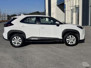 Balts Toyota Yaris Cross 2021 Viļņa, ar dzinēja tilpumu 1.50 L un nobraukumu 163 tūkst. km par 15650 €, foto 12 vietnē AUTOMOTO.COM.LV