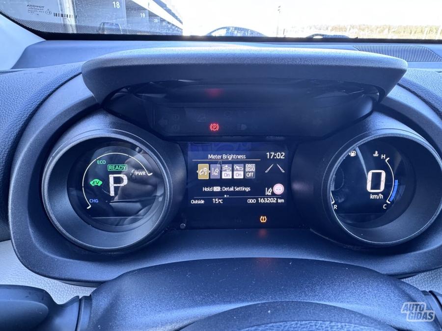 Balts Toyota Yaris Cross 2021 Viļņa, ar dzinēja tilpumu 1.50 L un nobraukumu 163 tūkst. km par 15650 €, foto 14 vietnē AUTOMOTO.COM.LV