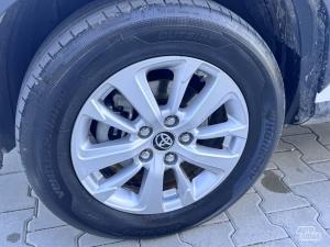 Balts Toyota Yaris Cross 2021 Viļņa, ar dzinēja tilpumu 1.50 L un nobraukumu 163 tūkst. km par 15650 €, foto 24 vietnē AUTOMOTO.COM.LV