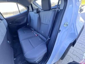 White Toyota Yaris Cross 2021 in Vilnius, with an engine capacity of 1.50 L and mileage of 163 thousand km for 16150 €, photo 17 on AUTOMOTO.COM.LV