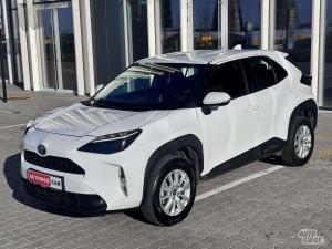 Белый Тойота Yaris Cross 2021 в Вильнюс, объемом двигателя 1.50 л и пробегом 163 тыс. км за 16150 €, фото  на AUTOMOTO.COM.LV