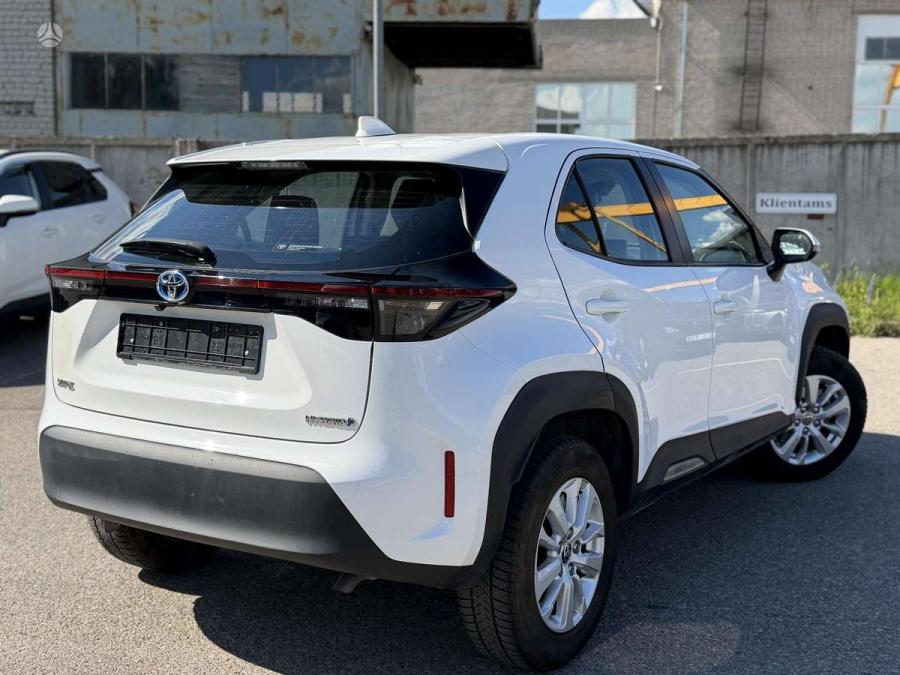Белый Тойота Yaris Cross 2021 в Вильнюс, объемом двигателя 1.50 л и пробегом 161 тыс. км за 15700 €, фото 7 на AUTOMOTO.COM.LV
