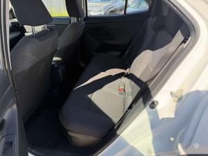 Белый Тойота Yaris Cross 2021 в Вильнюс, объемом двигателя 1.50 л и пробегом 161 тыс. км за 15700 €, фото 12 на AUTOMOTO.COM.LV