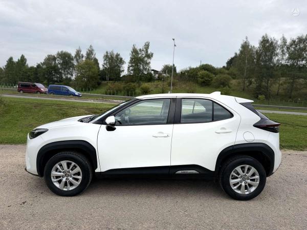Белый Тойота Yaris Cross 2021 в Вильнюс, объемом двигателя 1.50 л и пробегом 183 тыс. км за 14900 €, фото 6 на AUTOMOTO.COM.LV