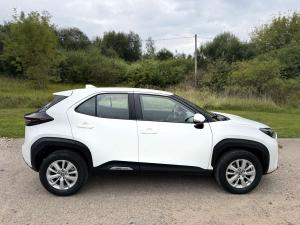 Белый Тойота Yaris Cross 2021 в Вильнюс, объемом двигателя 1.50 л и пробегом 183 тыс. км за 14900 €, фото 7 на AUTOMOTO.COM.LV