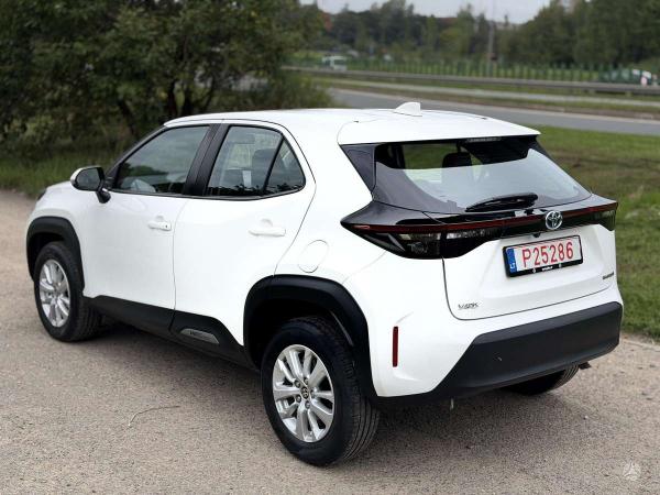 Белый Тойота Yaris Cross 2021 в Вильнюс, объемом двигателя 1.50 л и пробегом 182 тыс. км за 14800 €, фото 9 на AUTOMOTO.COM.LV
