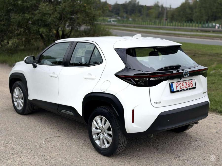 Белый Тойота Yaris Cross 2021 в Вильнюс, объемом двигателя 1.50 л и пробегом 182 тыс. км за 14800 €, фото 9 на AUTOMOTO.COM.LV