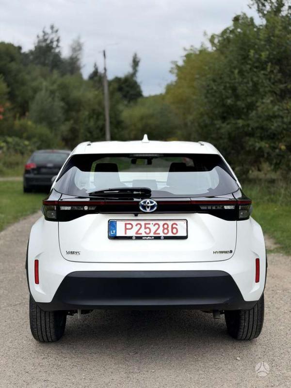Белый Тойота Yaris Cross 2021 в Вильнюс, объемом двигателя 1.50 л и пробегом 182 тыс. км за 14800 €, фото 10 на AUTOMOTO.COM.LV