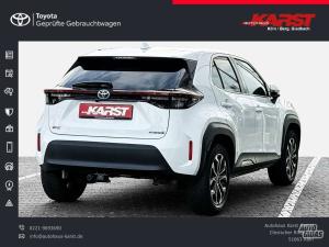 Белый Тойота Yaris Cross 2022 в Каунас, объемом двигателя 1.50 л и пробегом 58 тыс. км за 24830 €, фото 2 на AUTOMOTO.COM.LV
