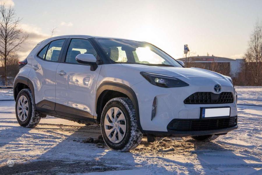 Balts Toyota Yaris Cross 2022 Viļņa, ar dzinēja tilpumu 1.49 L un nobraukumu 48 tūkst. km par 16950 €, foto 7 vietnē AUTOMOTO.COM.LV