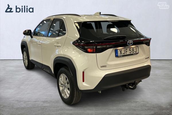 Balts Toyota Yaris Cross 2022 Kauņa, ar dzinēja tilpumu 0.00 L un nobraukumu 38 tūkst. km par 27493 €, foto 2 vietnē AUTOMOTO.COM.LV