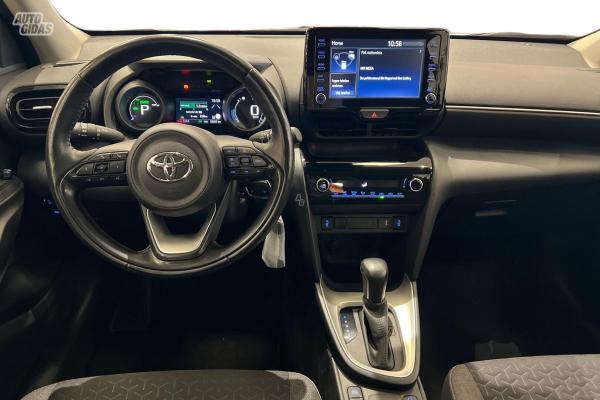 Balts Toyota Yaris Cross 2022 Kauņa, ar dzinēja tilpumu 0.00 L un nobraukumu 38 tūkst. km par 27493 €, foto 10 vietnē AUTOMOTO.COM.LV