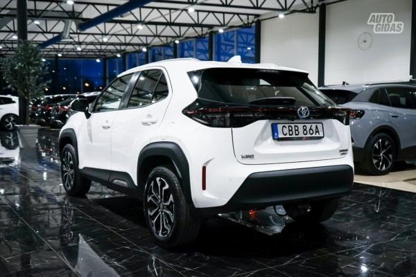 Balts Toyota Yaris Cross 2022 Kauņa, ar dzinēja tilpumu 0.00 L un nobraukumu 42 tūkst. km par 26959 €, foto 6 vietnē AUTOMOTO.COM.LV
