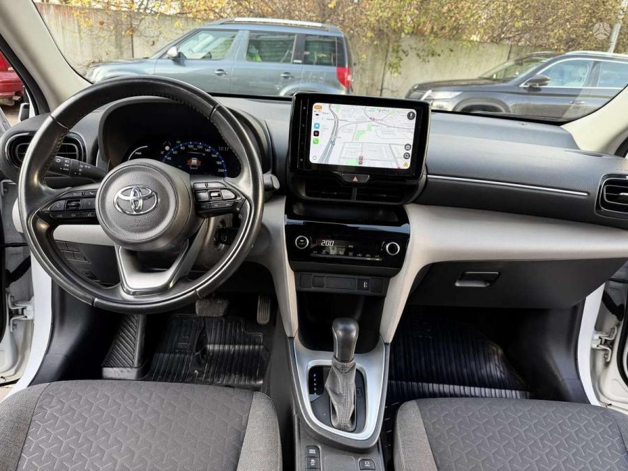 Balts Toyota Yaris Cross 2022 Viļņa, ar dzinēja tilpumu 0.00 L un nobraukumu 179 tūkst. km par 14990 €, foto 9 vietnē AUTOMOTO.COM.LV