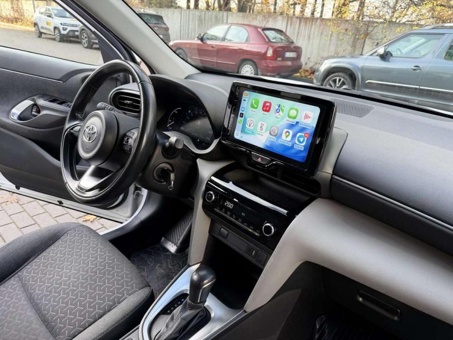 Balts Toyota Yaris Cross 2022 Viļņa, ar dzinēja tilpumu 0.00 L un nobraukumu 179 tūkst. km par 14990 €, foto 14 vietnē AUTOMOTO.COM.LV