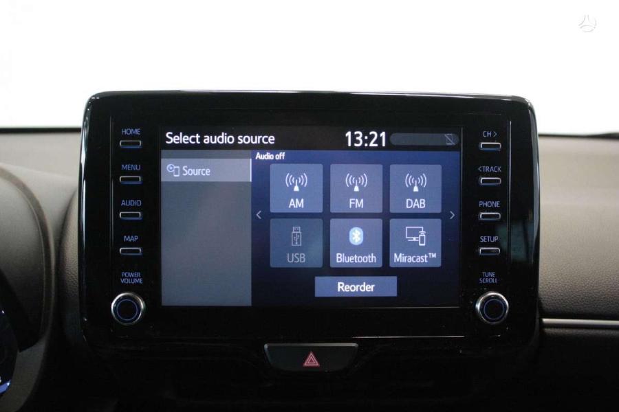 Balts Toyota Yaris Cross 2022 Kauņa, ar dzinēja tilpumu 1.49 L un nobraukumu 126 tūkst. km par 18900 €, foto 25 vietnē AUTOMOTO.COM.LV