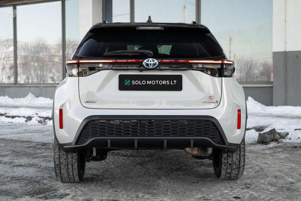 Balts Toyota Yaris Cross 2022 Viļņa, ar dzinēja tilpumu 1.49 L un nobraukumu 9 tūkst. km par 24450 €, foto 6 vietnē AUTOMOTO.COM.LV