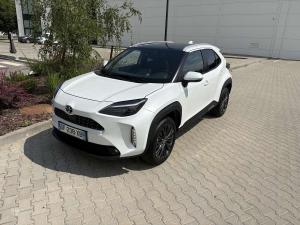 Balts Toyota Yaris Cross 2022 Kauņa, ar dzinēja tilpumu 1.50 L un nobraukumu 10 tūkst. km par 21500 €, foto 3 vietnē AUTOMOTO.COM.LV