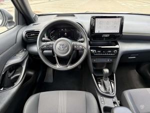 Balts Toyota Yaris Cross 2022 Kauņa, ar dzinēja tilpumu 1.50 L un nobraukumu 10 tūkst. km par 21500 €, foto 19 vietnē AUTOMOTO.COM.LV