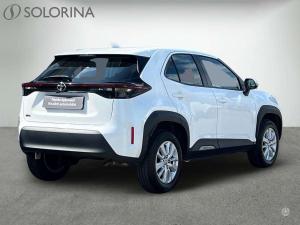Белый Тойота Yaris Cross 2022 в Клайпеда, объемом двигателя 1.49 л и пробегом 29 тыс. км за 17500 €, фото 3 на AUTOMOTO.COM.LV