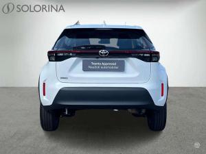 Белый Тойота Yaris Cross 2022 в Клайпеда, объемом двигателя 1.49 л и пробегом 29 тыс. км за 17500 €, фото 5 на AUTOMOTO.COM.LV