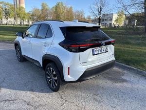 Balts Toyota Yaris Cross 2022 Kauņa, ar dzinēja tilpumu 1.50 L un nobraukumu 26 tūkst. km par 19900 €, foto 5 vietnē AUTOMOTO.COM.LV