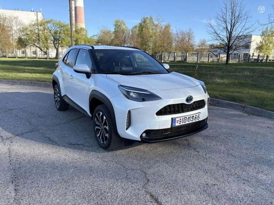 Balts Toyota Yaris Cross 2022 Kauņa, ar dzinēja tilpumu 1.50 L un nobraukumu 26 tūkst. km par 19900 €, foto 6 vietnē AUTOMOTO.COM.LV