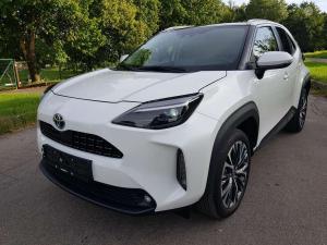 Balts Toyota Yaris Cross 2022 Šauļi, ar dzinēja tilpumu 1.50 L un nobraukumu 10 tūkst. km par 20900 €, foto  vietnē AUTOMOTO.COM.LV