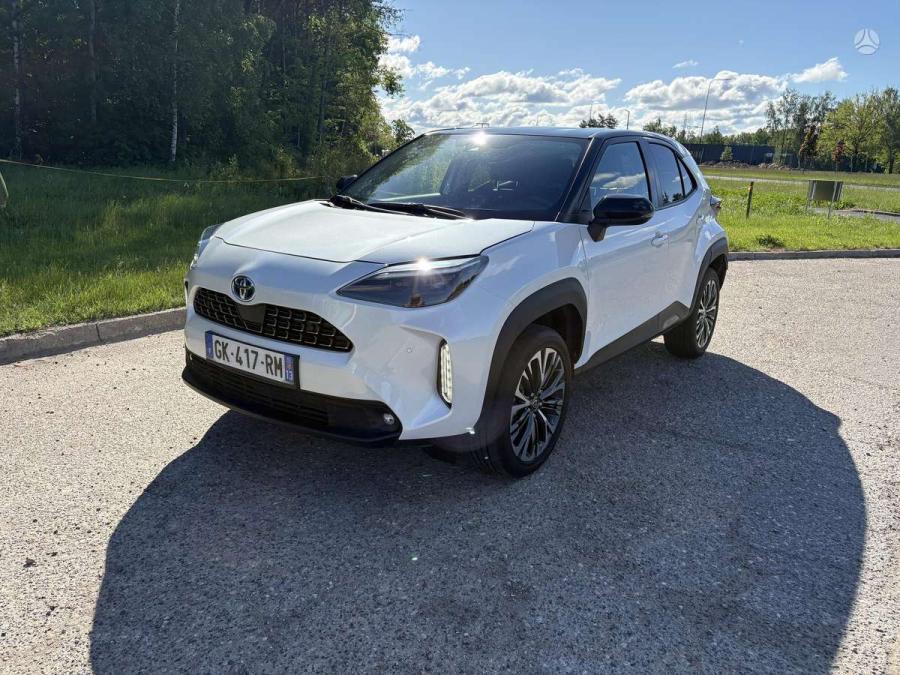 Balts Toyota Yaris Cross 2022 Kauņa, ar dzinēja tilpumu 1.50 L un nobraukumu 15 tūkst. km par 20900 €, foto 9 vietnē AUTOMOTO.COM.LV
