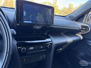 Белый Тойота Yaris Cross 2022 в Каунас, объемом двигателя 1.50 л и пробегом 15 тыс. км за 21500 €, фото 33 на AUTOMOTO.COM.LV