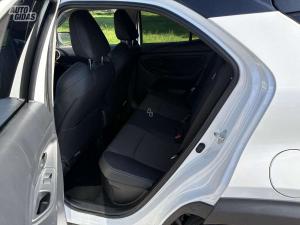 Белый Тойота Yaris Cross 2022 в Каунас, объемом двигателя 1.50 л и пробегом 15 тыс. км за 21500 €, фото 34 на AUTOMOTO.COM.LV