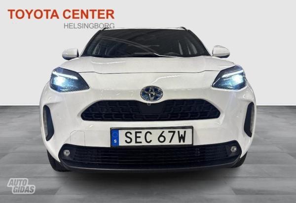 Balts Toyota Yaris Cross 2023 Kauņa, ar dzinēja tilpumu 0.00 L un nobraukumu 24 tūkst. km par 32746 €, foto 2 vietnē AUTOMOTO.COM.LV