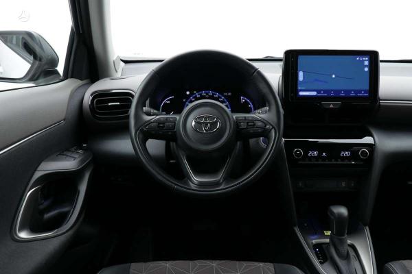 Balts Toyota Yaris Cross 2023 Viļņa, ar dzinēja tilpumu 1.49 L un nobraukumu 18 tūkst. km par 26900 €, foto 8 vietnē AUTOMOTO.COM.LV