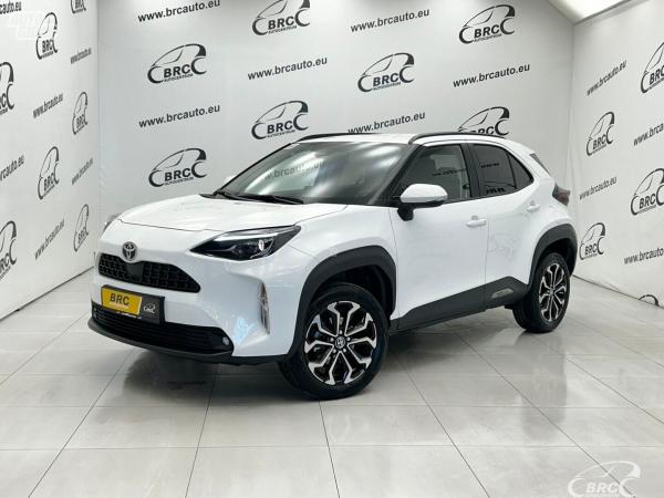 Balts Toyota Yaris Cross 2023 Avižieniai, ar dzinēja tilpumu 1.50 L un nobraukumu 43 tūkst. km par 18500 €, foto 1 vietnē AUTOMOTO.COM.LV