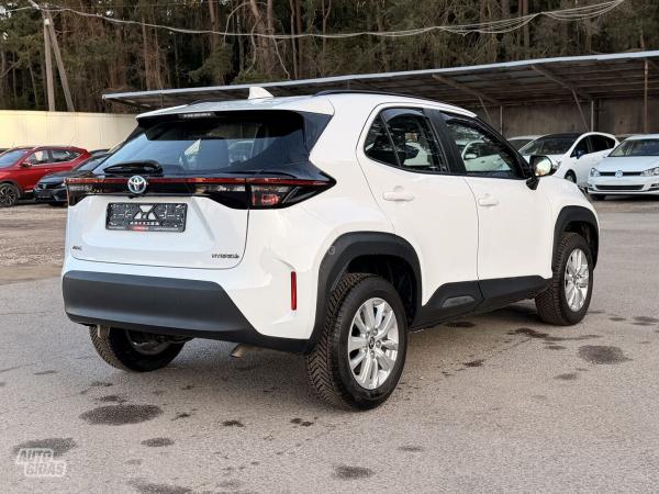 Balts Toyota Yaris Cross 2023 Viļņa, ar dzinēja tilpumu 1.50 L un nobraukumu 104 tūkst. km par 17950 €, foto 7 vietnē AUTOMOTO.COM.LV