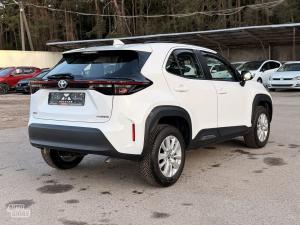 Белый Тойота Yaris Cross 2023 в Вильнюс, объемом двигателя 1.50 л и пробегом 104 тыс. км за 17950 €, фото 8 на AUTOMOTO.COM.LV