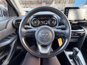 Белый Тойота Yaris Cross 2023 в Вильнюс, объемом двигателя 1.50 л и пробегом 104 тыс. км за 17950 €, фото 12 на AUTOMOTO.COM.LV