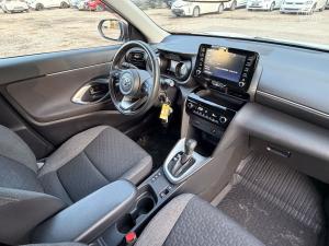 Белый Тойота Yaris Cross 2023 в Вильнюс, объемом двигателя 1.50 л и пробегом 104 тыс. км за 17950 €, фото 21 на AUTOMOTO.COM.LV