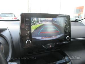 White Toyota Yaris Cross 2023 in Tartu, with an engine capacity of 1.50 L and mileage of 148 thousand km for 18990 €, photo 11 on AUTOMOTO.COM.LV