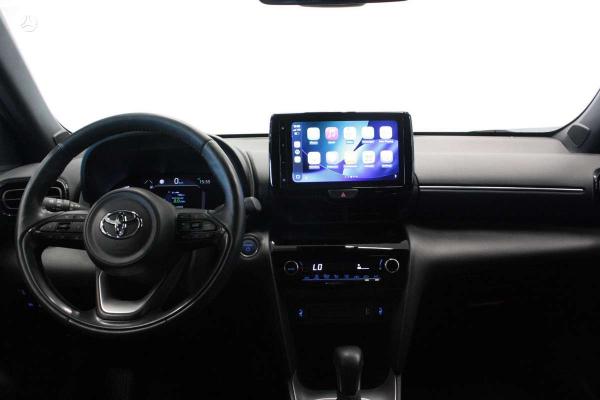 Белый Тойота Yaris Cross 2023 в Каунас, объемом двигателя 1.49 л и пробегом 52 тыс. км за 22900 €, фото 7 на AUTOMOTO.COM.LV