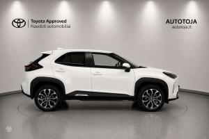Белый Тойота Yaris Cross 2023 в Каунас, объемом двигателя 1.49 л и пробегом 52 тыс. км за 22900 €, фото 16 на AUTOMOTO.COM.LV