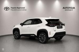 Белый Тойота Yaris Cross 2023 в Каунас, объемом двигателя 1.49 л и пробегом 52 тыс. км за 22900 €, фото 17 на AUTOMOTO.COM.LV