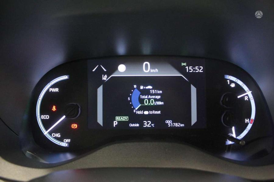 Белый Тойота Yaris Cross 2023 в Каунас, объемом двигателя 1.49 л и пробегом 52 тыс. км за 22900 €, фото 25 на AUTOMOTO.COM.LV