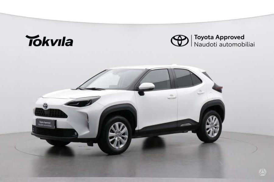 Balts Toyota Yaris Cross 2023 Viļņa, ar dzinēja tilpumu 1.49 L un nobraukumu 85 tūkst. km par 20900 €, foto 1 vietnē AUTOMOTO.COM.LV